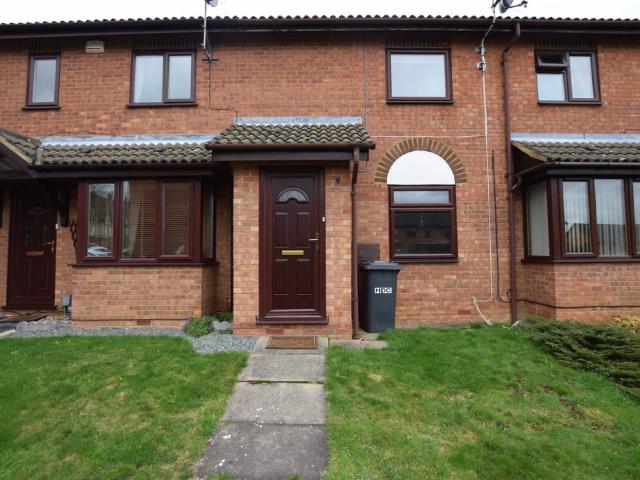 2 bed Mid Terraced House References Pending
