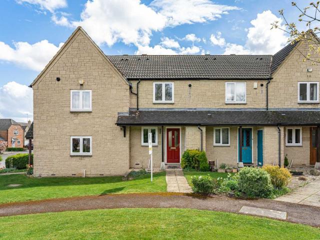 2 bed mid terraced house to rent in Kelham Hall Drive, Wheatley, Oxford, OX33