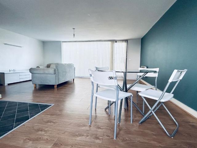 2 Bed Penthouse, Hulme High Street, M15