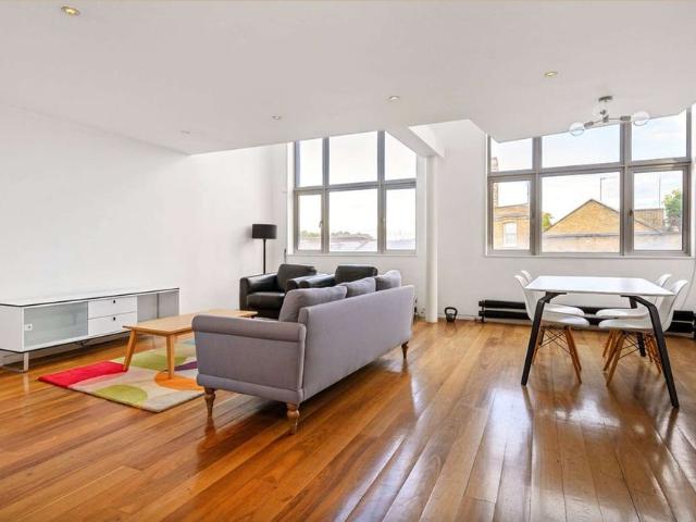 2 Bed Penthouse, Shoreditch, N1