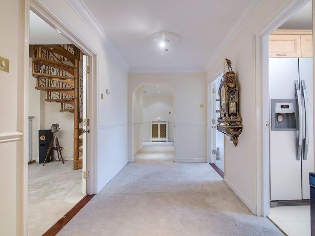 2 Bed Penthouse, Symphony Court, B16