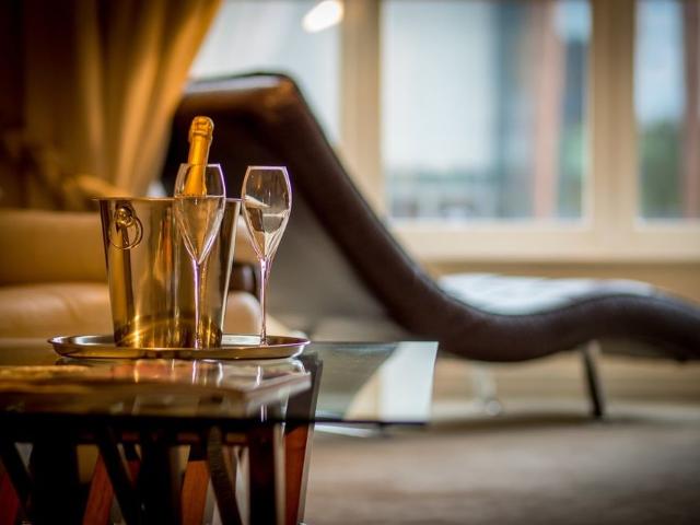 2 Bed Penthouse, Symphony Court, B16