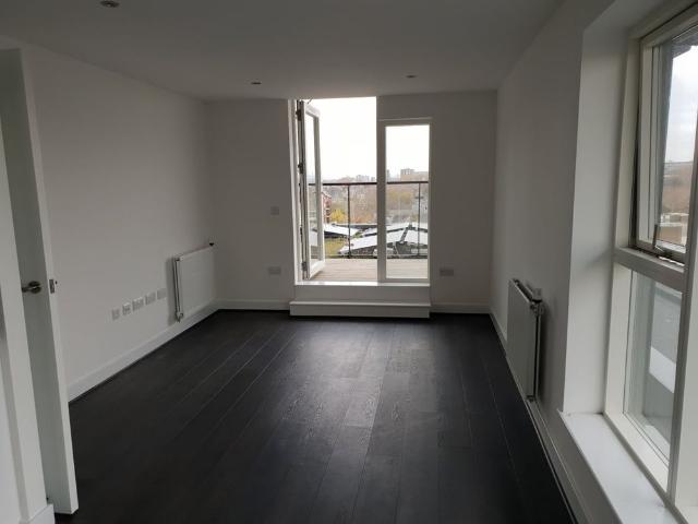 2 Bed Penthouse, Royal Standard Court, SE17