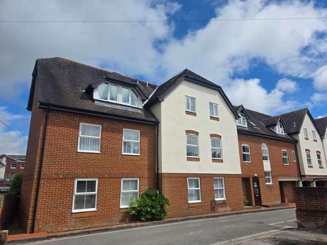 2 bed property to rent