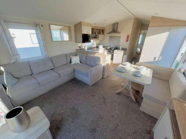 2 bed property for sale
