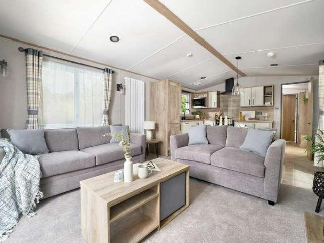 2 bed property for sale