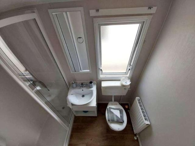 2 bed property for sale