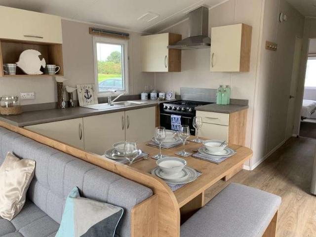 2 bed property for sale