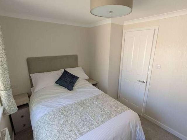 2 bed property for sale