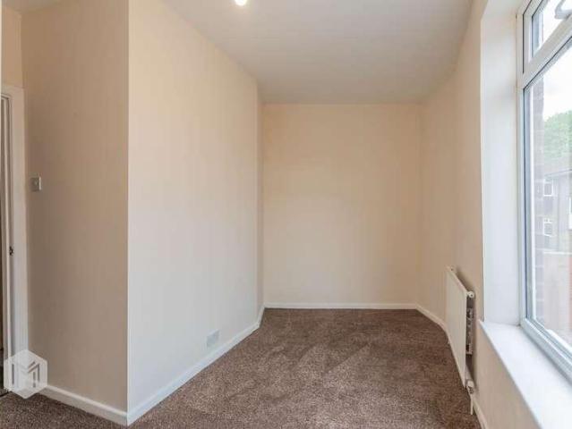 2 bed property for sale