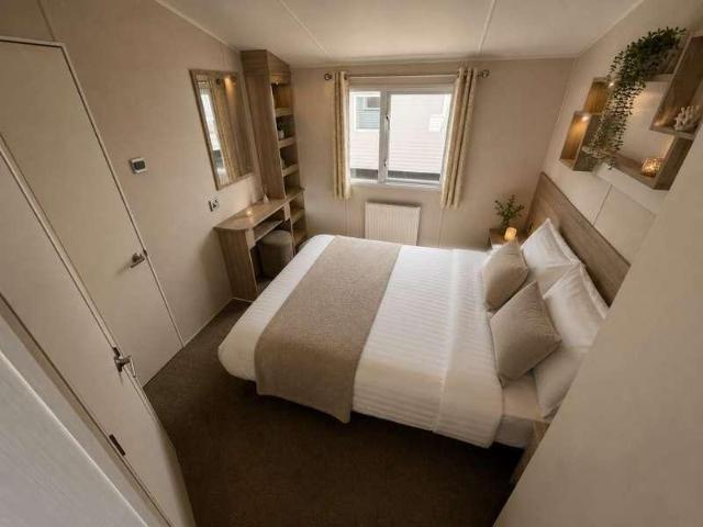 2 bed property for sale