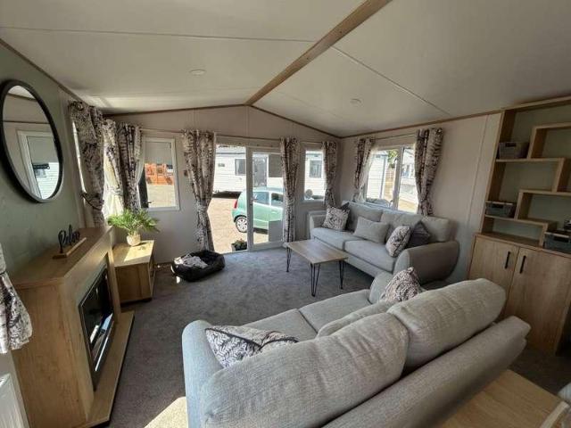 2 bed property for sale