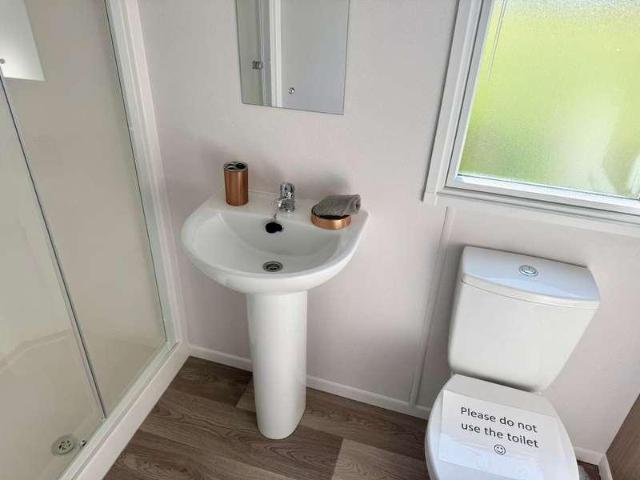 2 bed property for sale