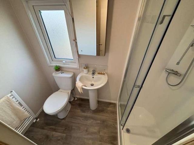 2 bed property for sale