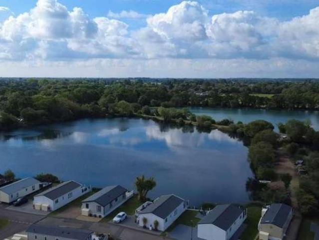 2 bed property for sale