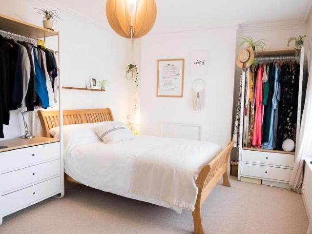 2 bed property for sale