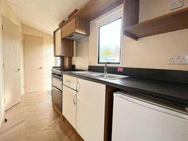 2 bed property for sale
