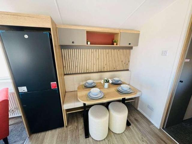 2 bed property for sale
