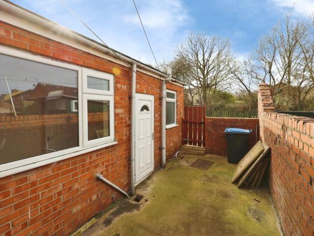 2 bed property for sale