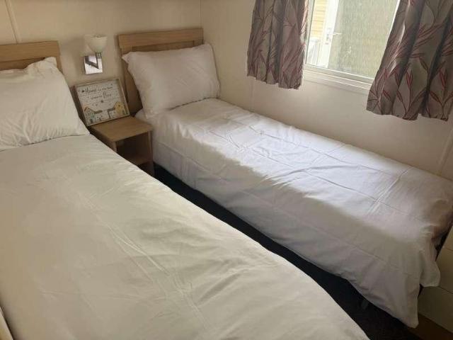 2 bed property for sale