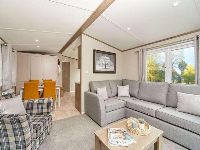 2 bed property for sale