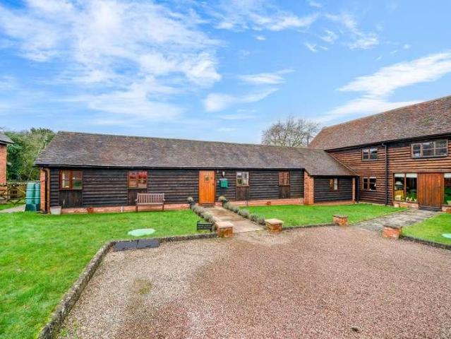 2 bed property for sale