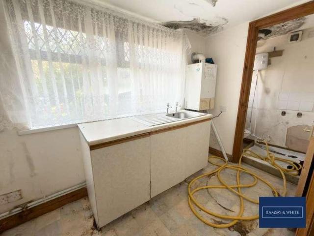 2 bed property for sale