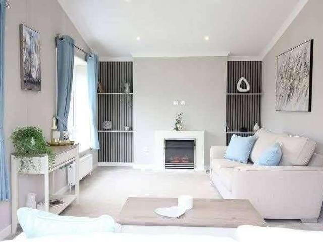 2 bed property for sale