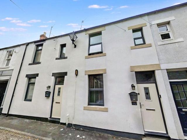 2 bed property for sale