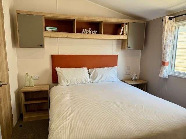 2 bed property for sale