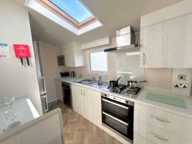 2 bed property for sale