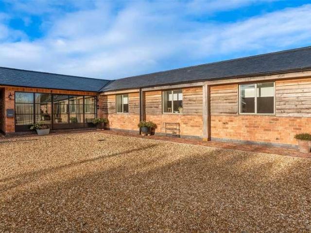 2 bed property for sale