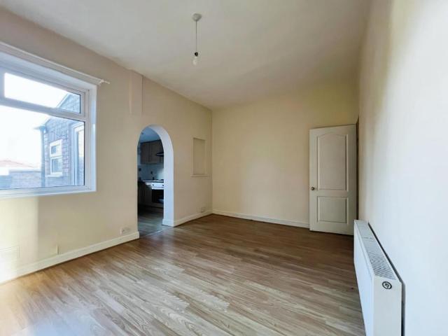 2 bed property for sale