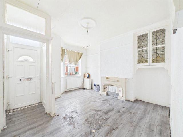 2 bed property for sale
