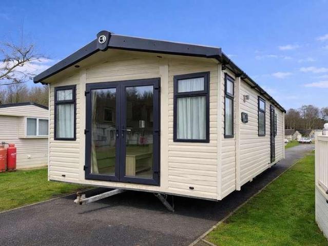 2 bed property for sale
