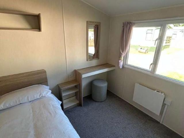 2 bed property for sale