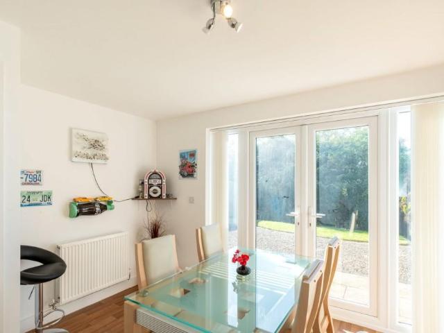2 bed property for sale