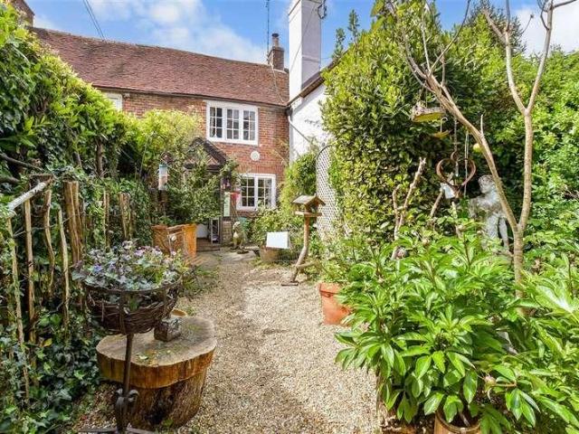 2 bed property for sale