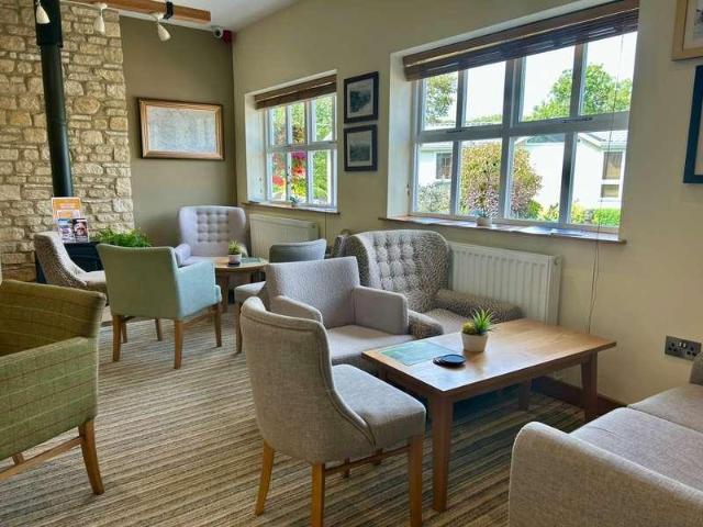 2 bed property for sale