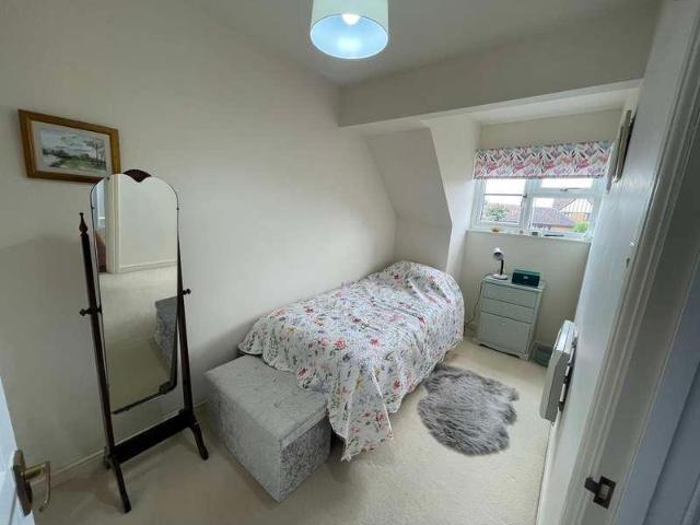 2 bed property for sale