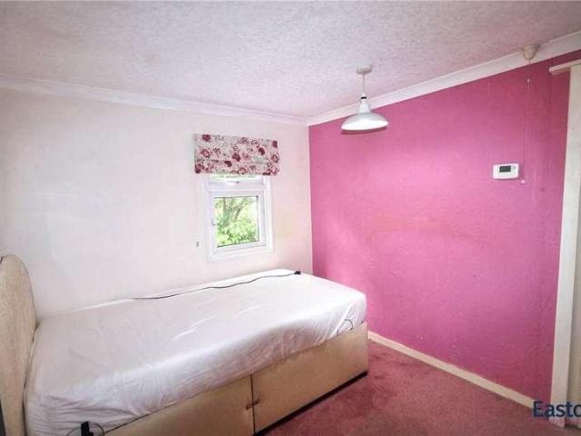 2 bed property for sale