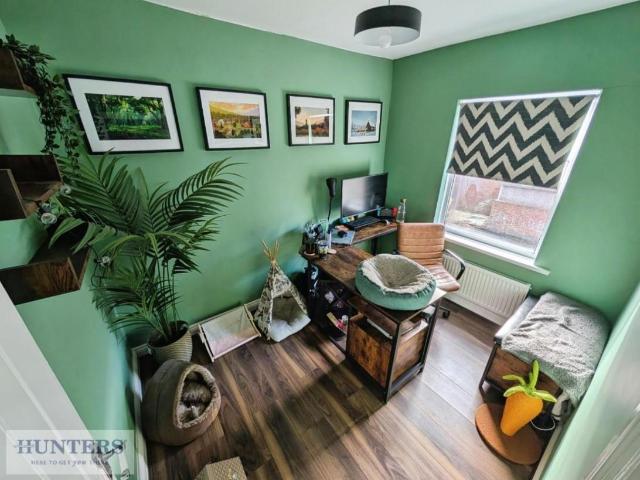 2 bed property for sale