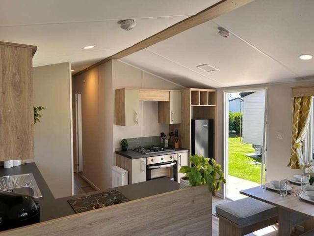 2 bed property for sale