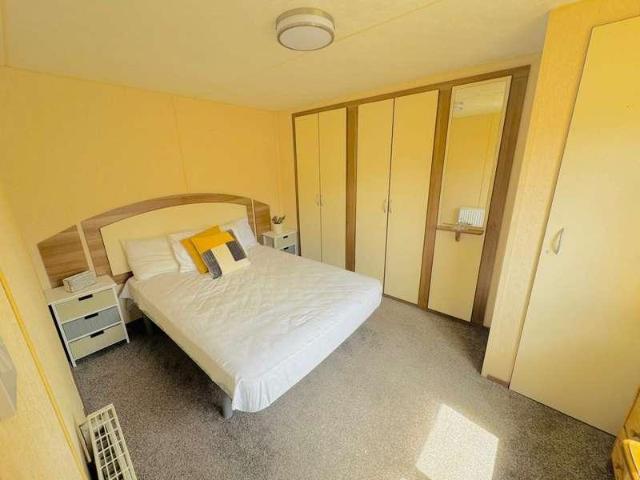 2 bed property for sale