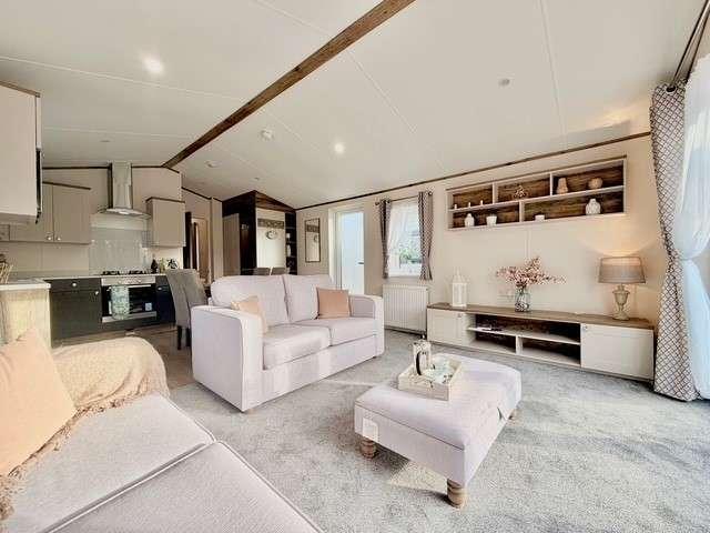 2 bed property for sale