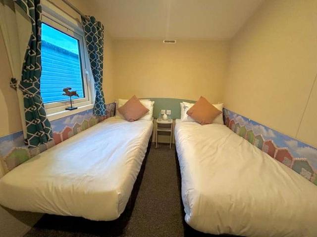 2 bed property for sale
