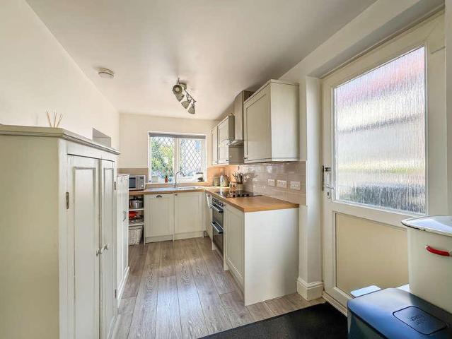 2 bed property for sale