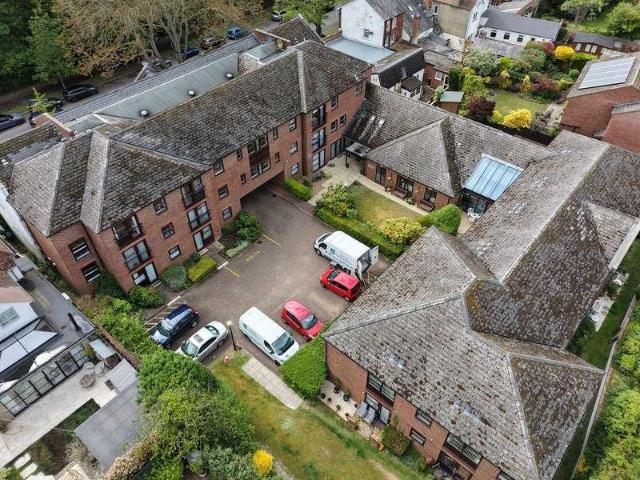 2 bed property for sale