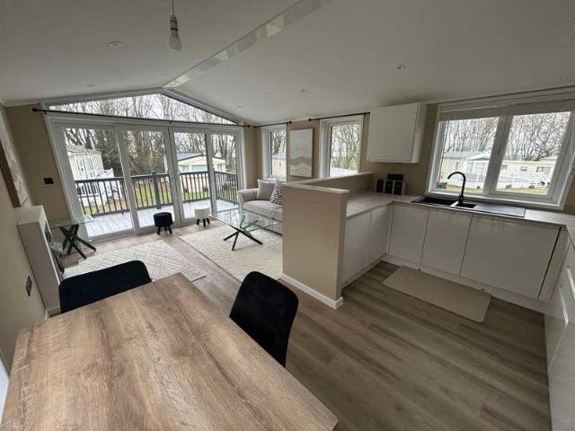 2 bed property for sale