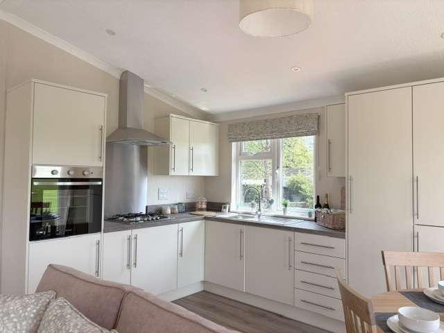 2 bed property for sale